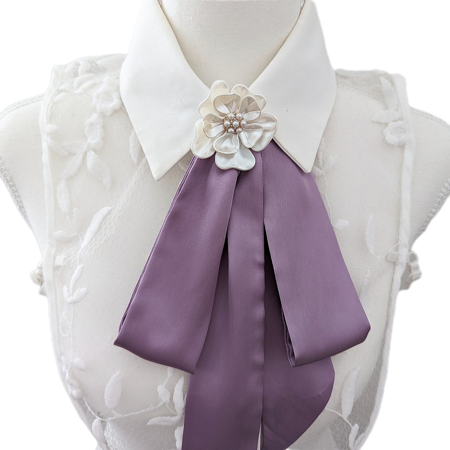 Hot Under The Collar | Chic Detachable Collars & Accessories